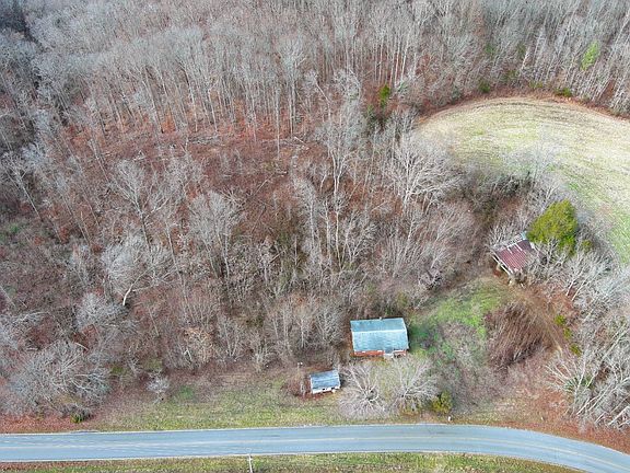 762 Austin Bottom Rd, Baxter, TN 38544 | MLS #11232207 | Zillow
