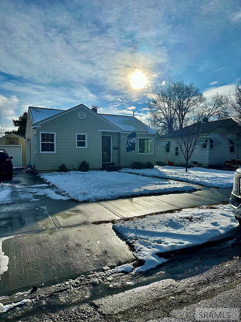 184 E 19th St, Idaho Falls, ID 83404 | MLS #2162851 | Zillow