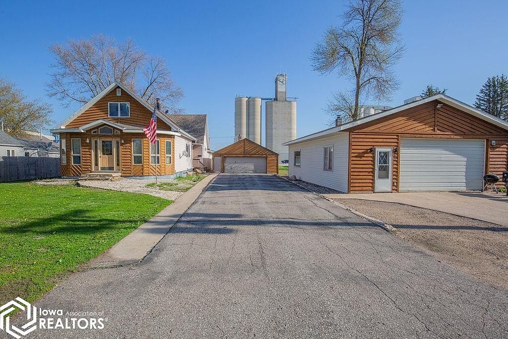 301 Read St, Wesley, IA 50483 | MLS #6327357 | Zillow