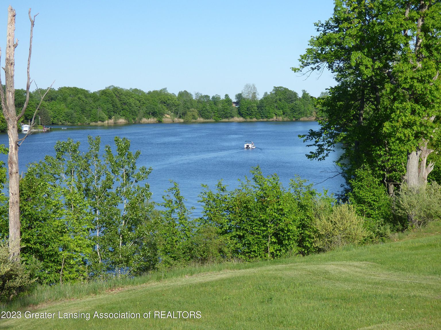 449 Lakeside Dr, Perrinton, MI 48871 | Zillow