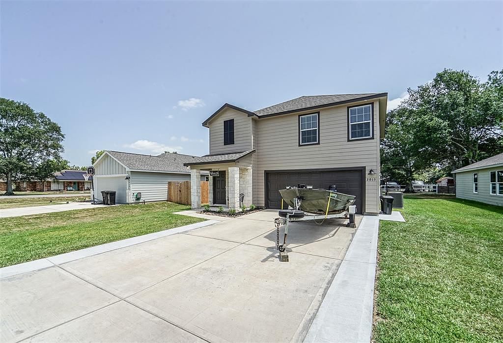 2015 Avenue H, Danbury, TX 77534 | Zillow