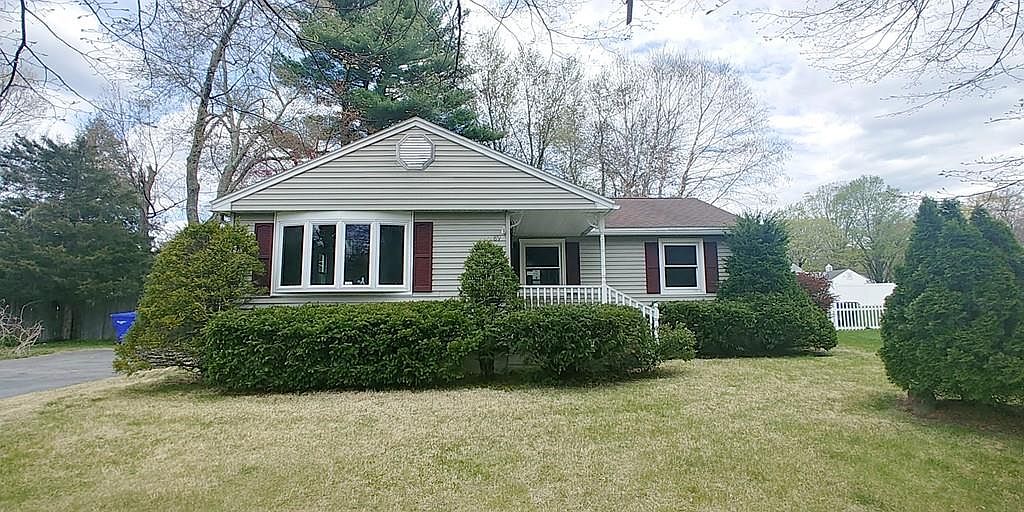 89 Carol Ann St, Springfield, MA 01128 | Zillow