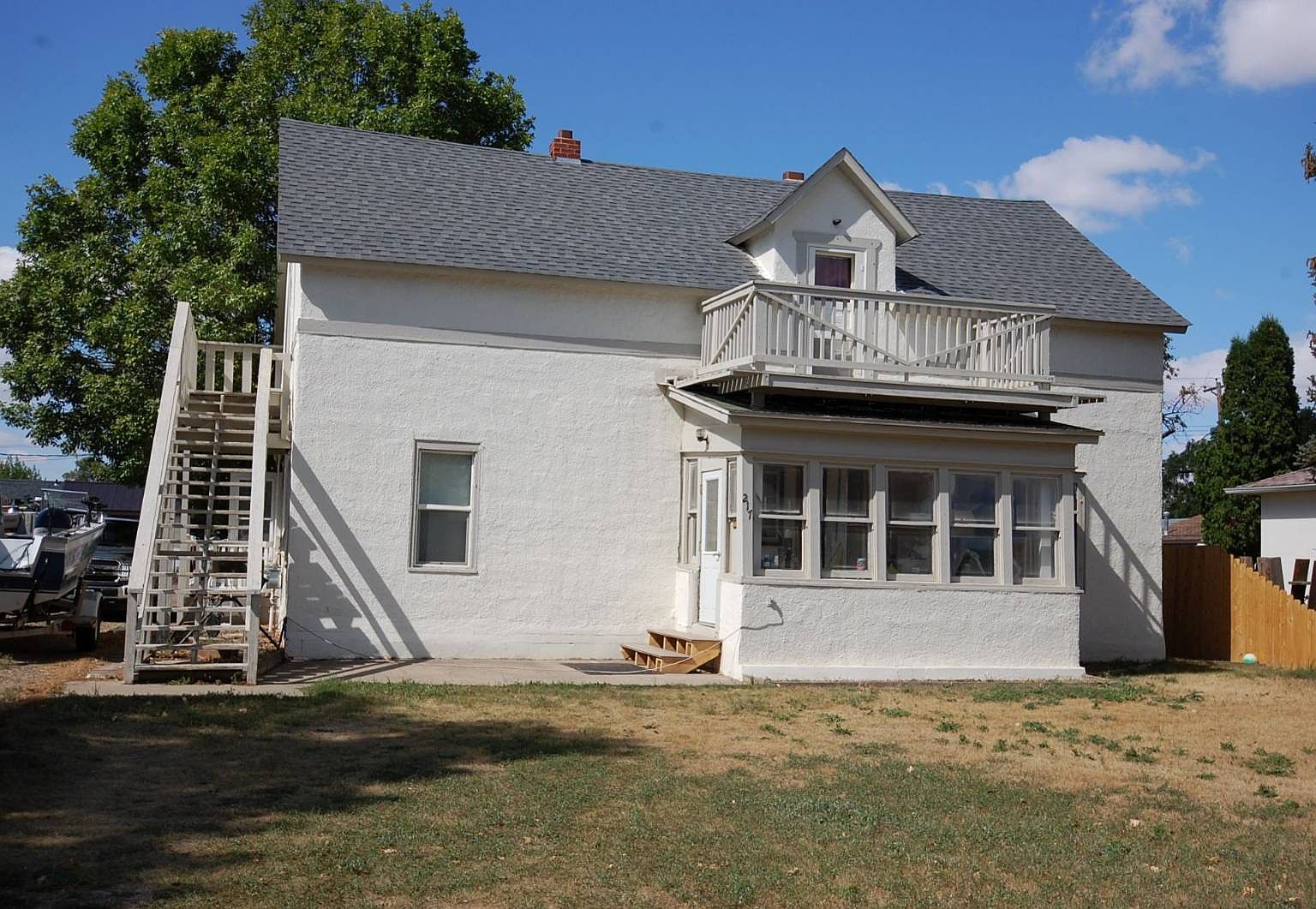 217 8th Ave SW, Sidney, MT 59270 | MLS #11435702 | Zillow