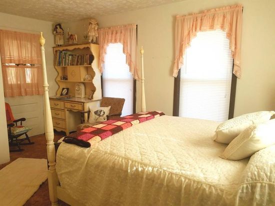 26 Peppermint Ln, Myra, WV 25544 | Zillow