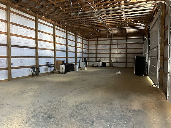 336 Katelyn Dr, Holladay, TN 38341 | MLS #2706044 | Zillow