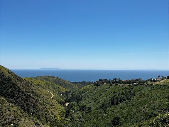 1 Latigo Canyon Rd, Malibu, CA 90265 | MLS #DW22076735 | Zillow