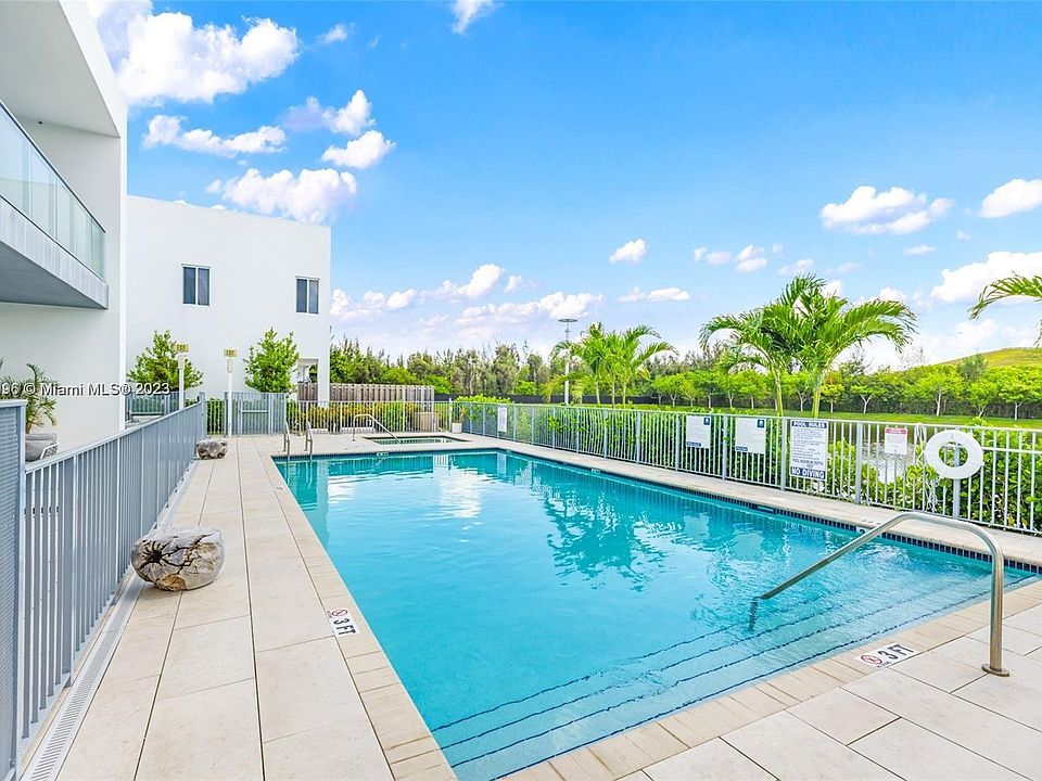 7249 NW 103rd Path UNIT 7249, Miami, FL 33178 | MLS #A11483096 | Zillow