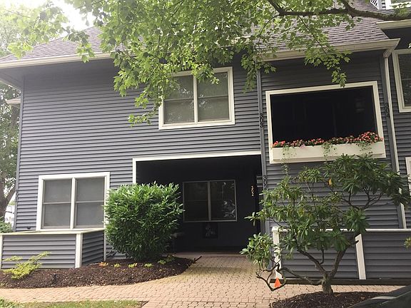 303 Spinnakers Cove, Toms River, NJ 08753 | Zillow