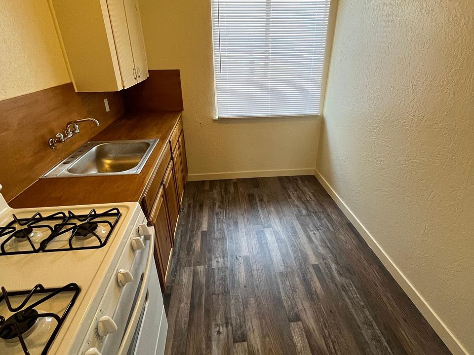 2824 E Hammond Ave APT 2, Fresno, CA 93703 | Zillow