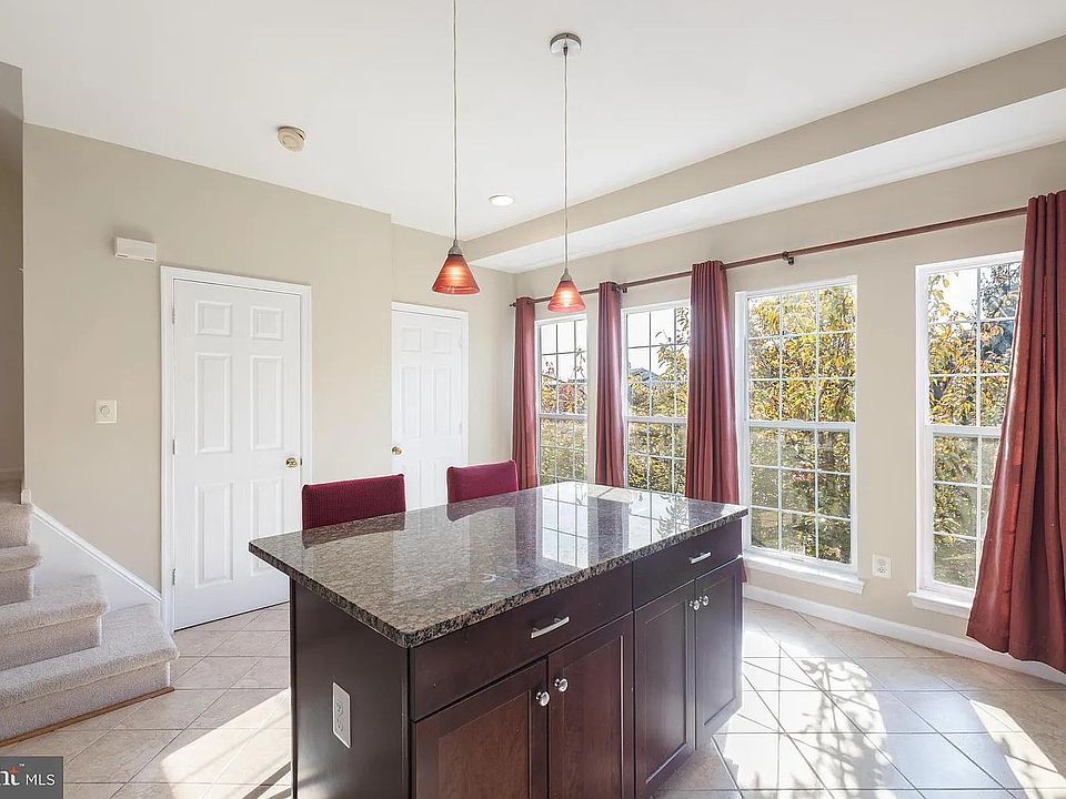 2424 Wheat Meadow Cir Herndon, VA, 20171 - Apartments for Rent | Zillow