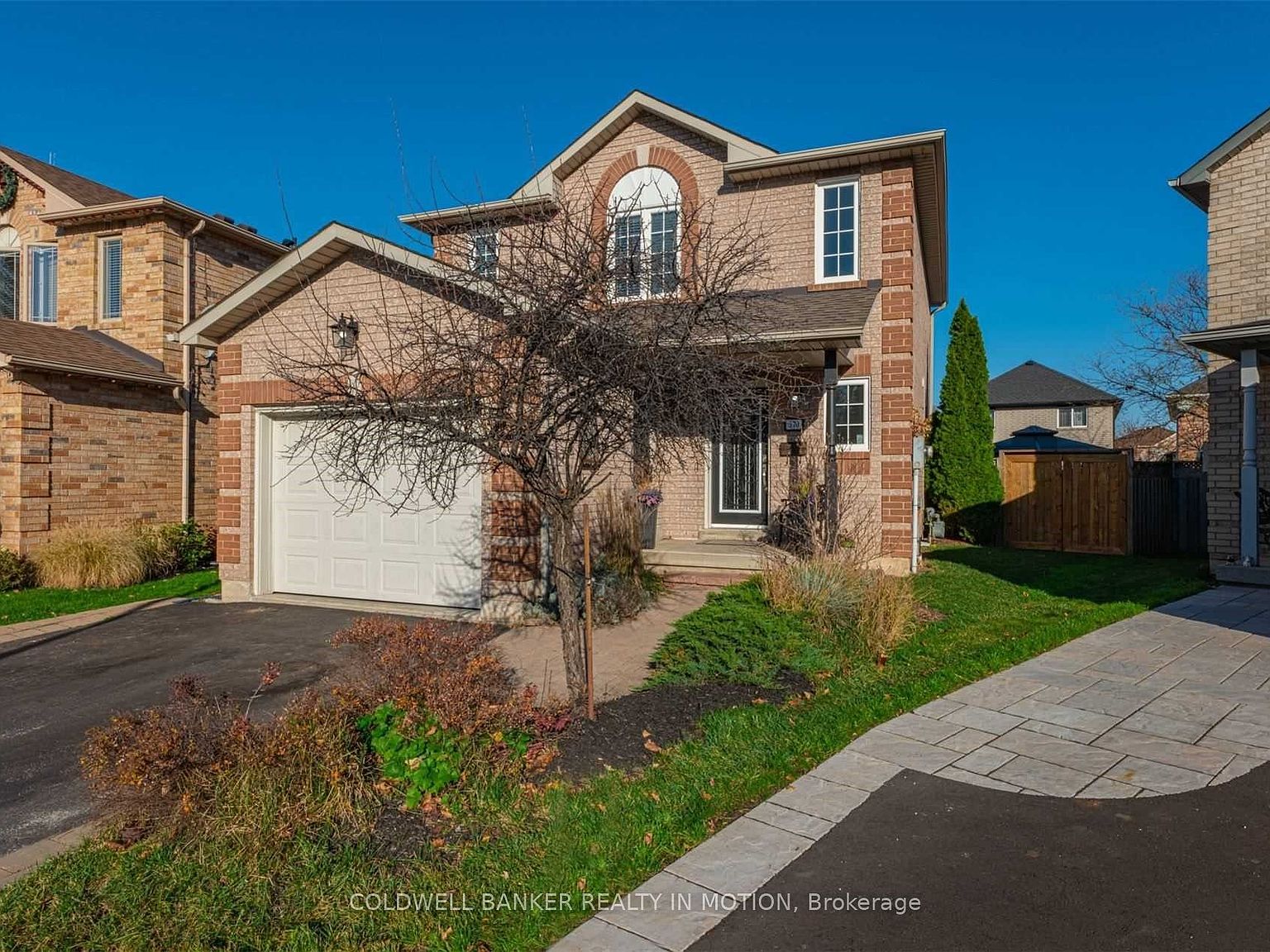 570 Enfield Rd W, Burlington, ON L7T 2X5 | MLS #W7354314 | Zillow