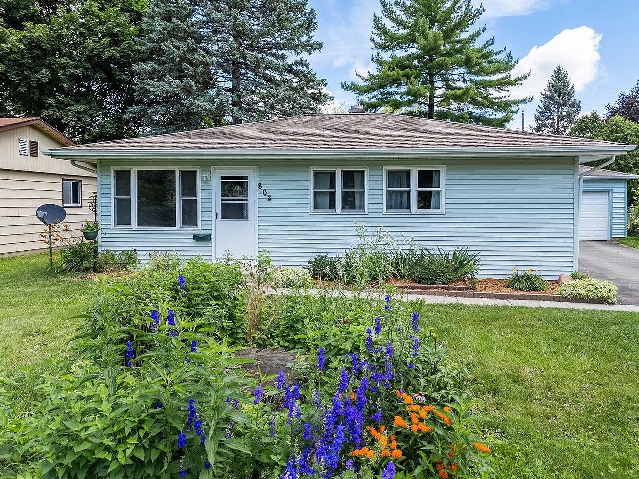 802 Havey Road, Madison, WI 53704 | Zillow