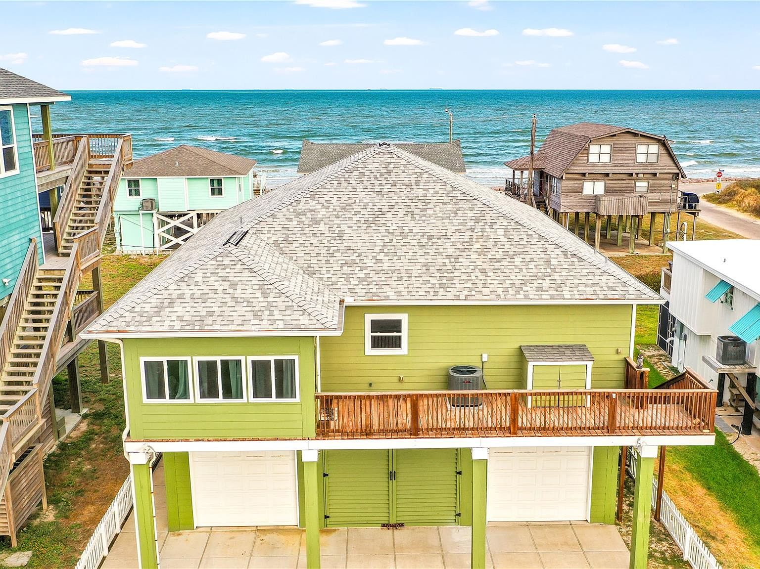 221 Seashell Dr, Surfside Beach, TX 77541 | MLS #90971644 | Zillow