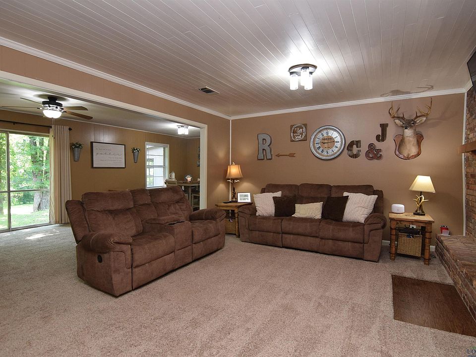 3023 County Road 3317, Omaha, TX 75571 | MLS #20232831 | Zillow