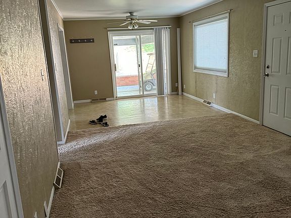 1502 N Riverside Rd #4, Saint Joseph, MO 64507 | Zillow