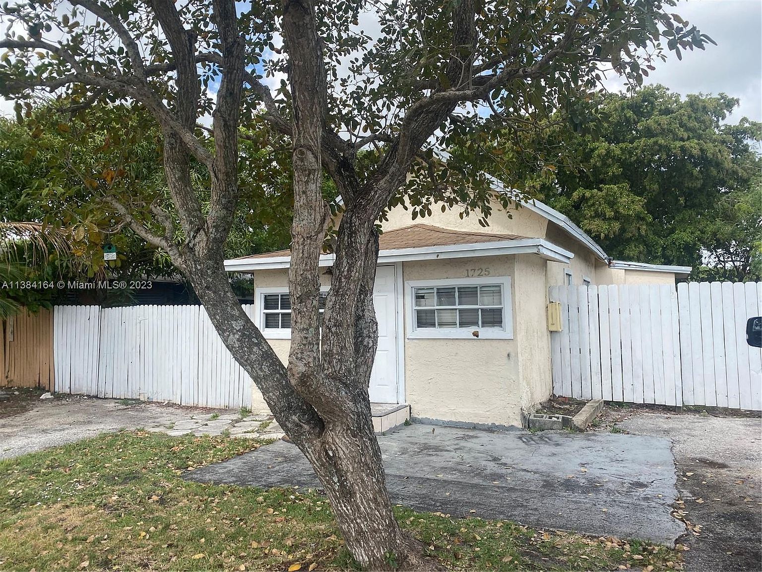 1725 SW 44th Ter, Fort Lauderdale, FL 33317 | Zillow