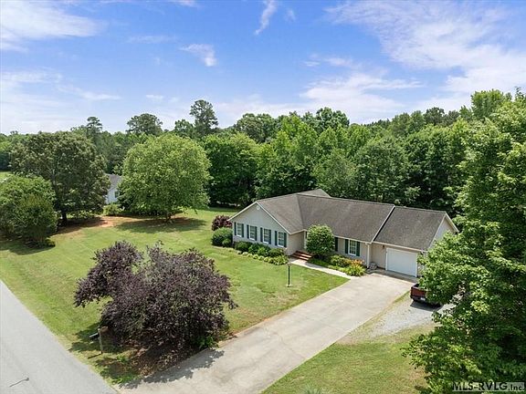 248 Alexander Dr, Bracey, VA 23919 | Zillow