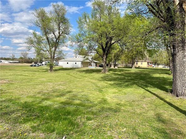 Wathena KS Real Estate - Wathena KS Homes For Sale | Zillow