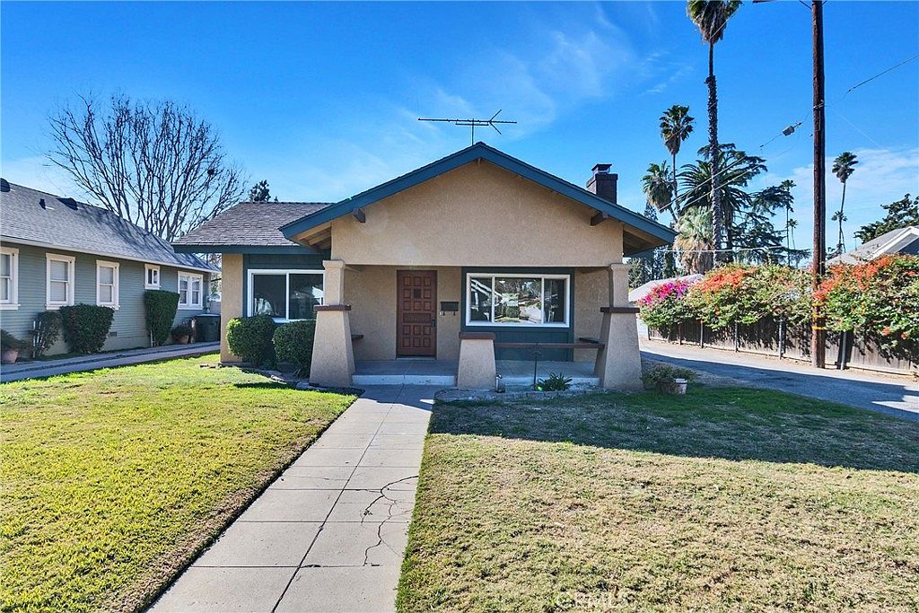 4056 Rosewood Pl, Riverside, CA 92506 | Zillow