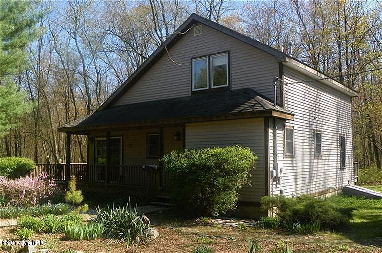 22597 Tamarack Rd, Howard City, MI 49329 | Zillow
