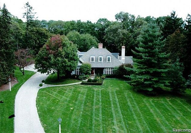 4875 Charing Cross Rd, Bloomfield Hills, MI 48304 | Zillow