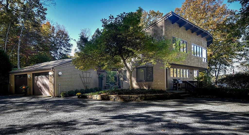 212 Farm Rd, Sherborn, MA 01770 | Zillow