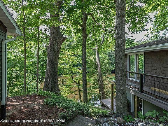 7421 Delta River Dr, Lansing, MI 48906 | Zillow