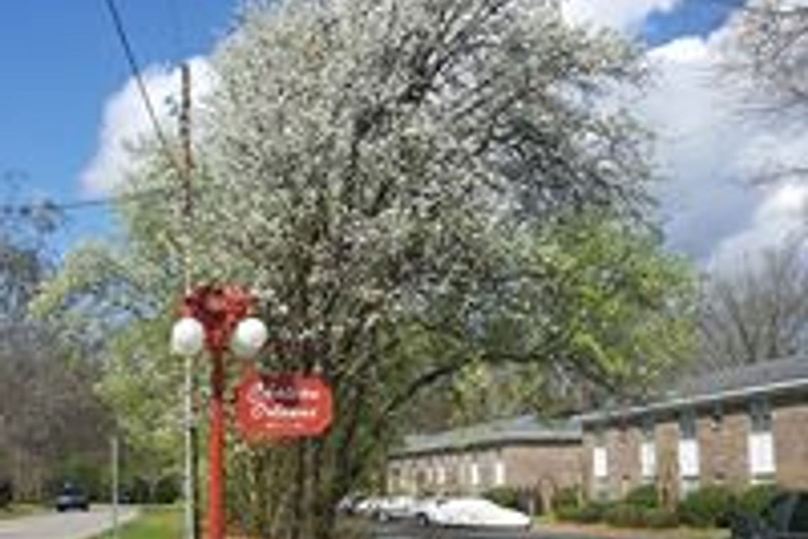 Chateau Orleans Apartments - 3125 Napoleon Ct Birmingham AL | Zillow