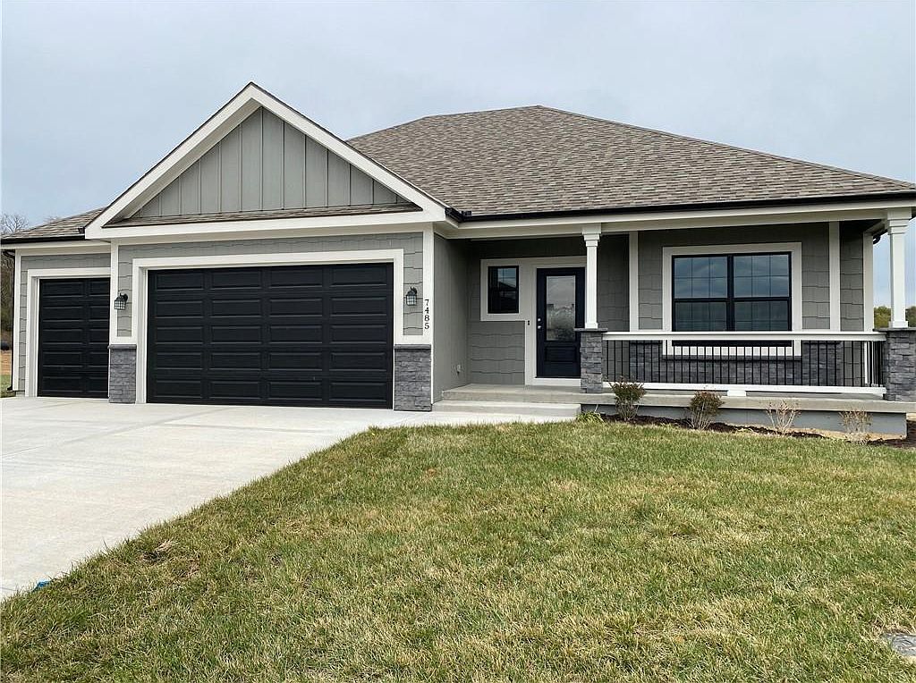 7485 N Lamar Dr, Kansas City, MO 64152 | MLS #2445447 | Zillow