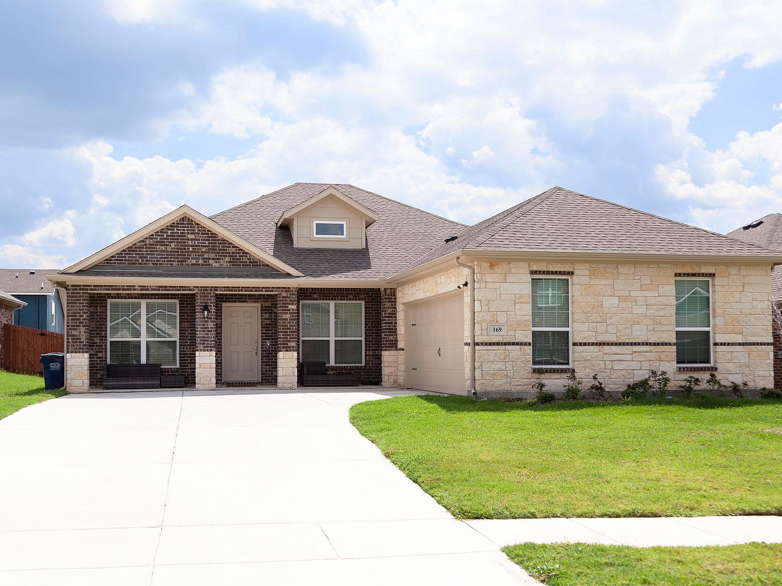 265 Middlefield Dr, Red Oak, TX 75154 | Zillow