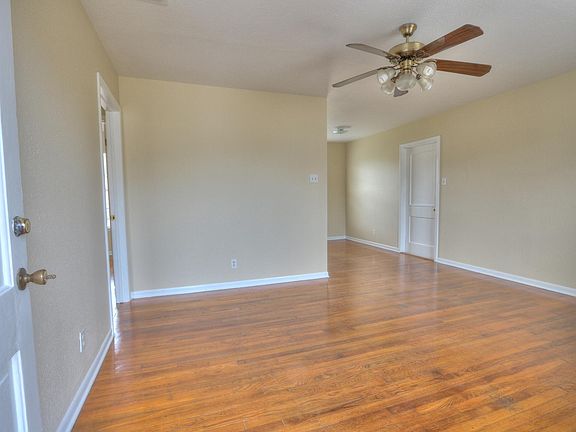 2721 Elizabeth, Corpus Christi, TX 78411 | Zillow