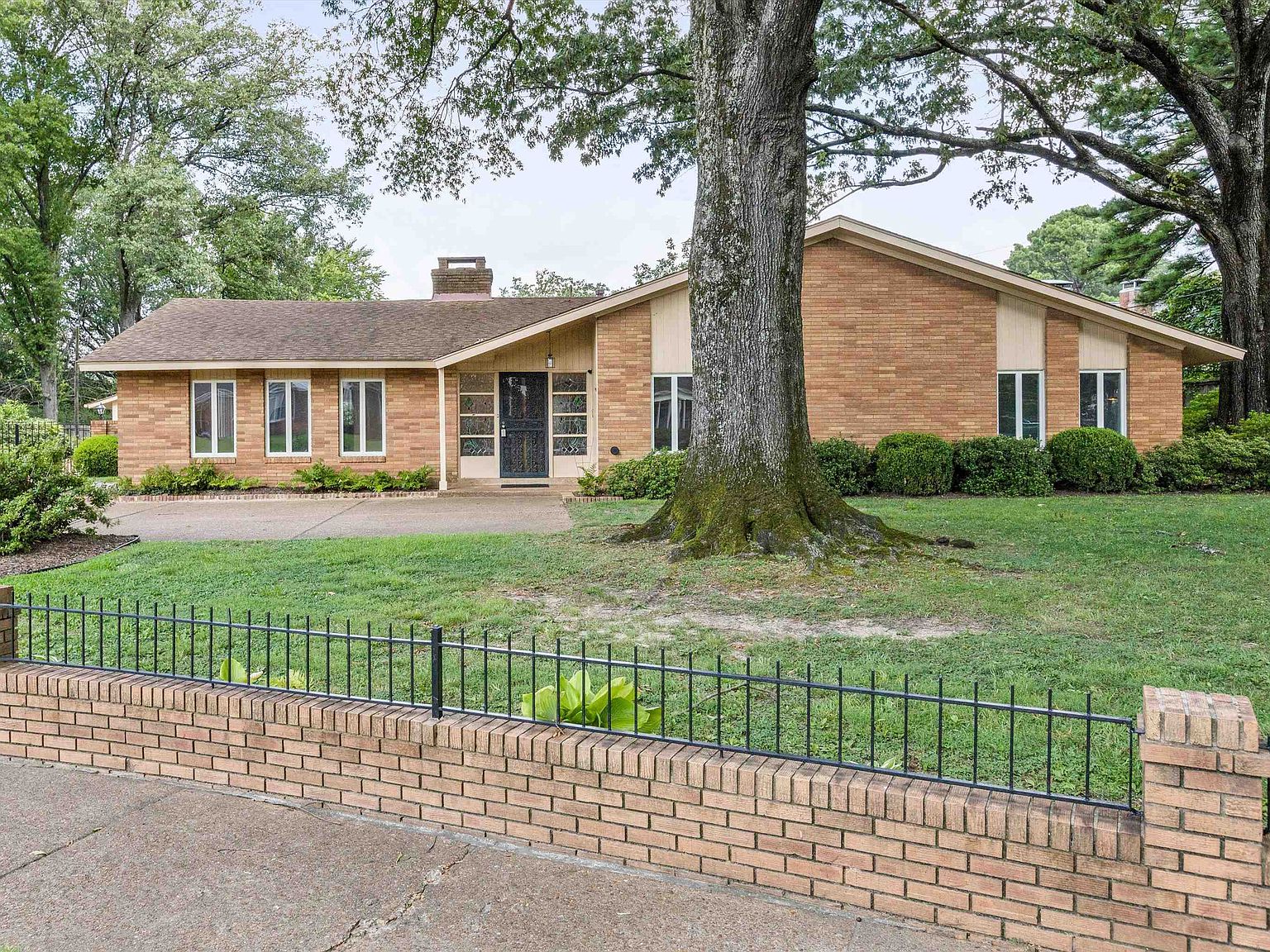 845 Reddoch St, Memphis, TN 38120 | MLS #10205101 | Zillow