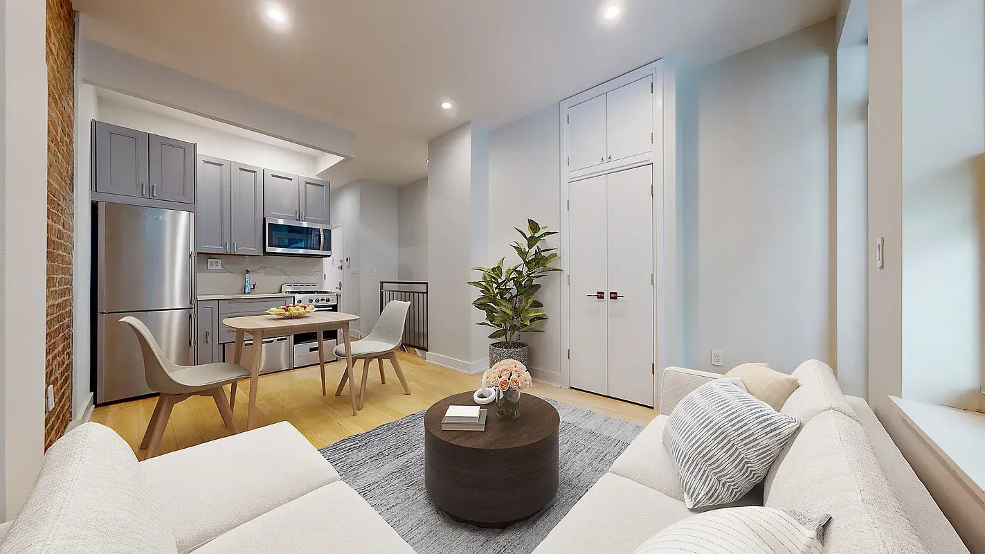 216 East 84th Street #1D in Yorkville, Manhattan | StreetEasy