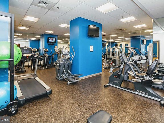 1425 Locust St UNIT 3A, Philadelphia, PA 19102 | Zillow