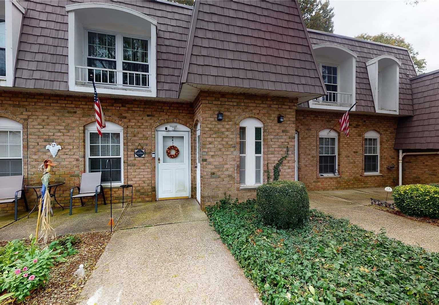 655 Middle Country Road #2E1, Coram, NY 11727 | Zillow