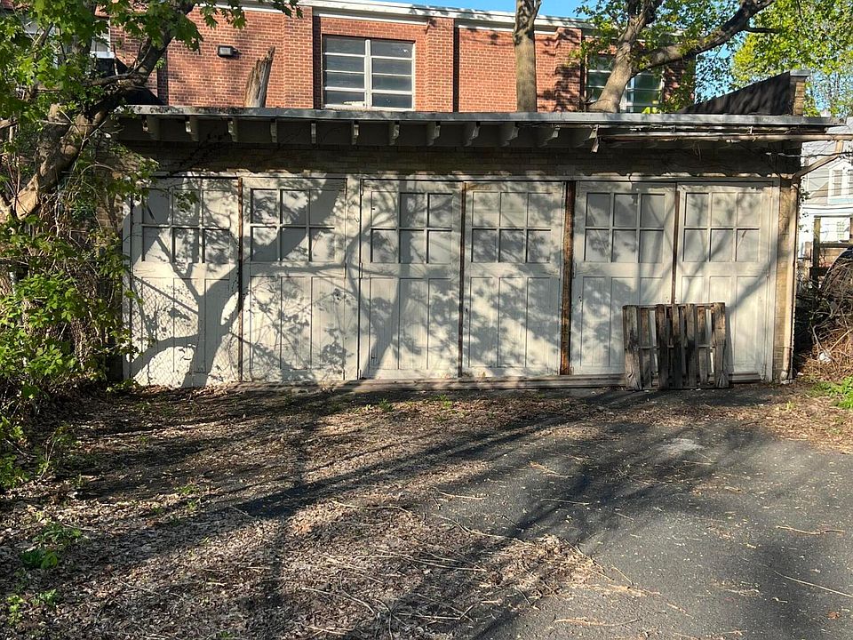 24 Robin Street, Albany, NY 12206 | Zillow