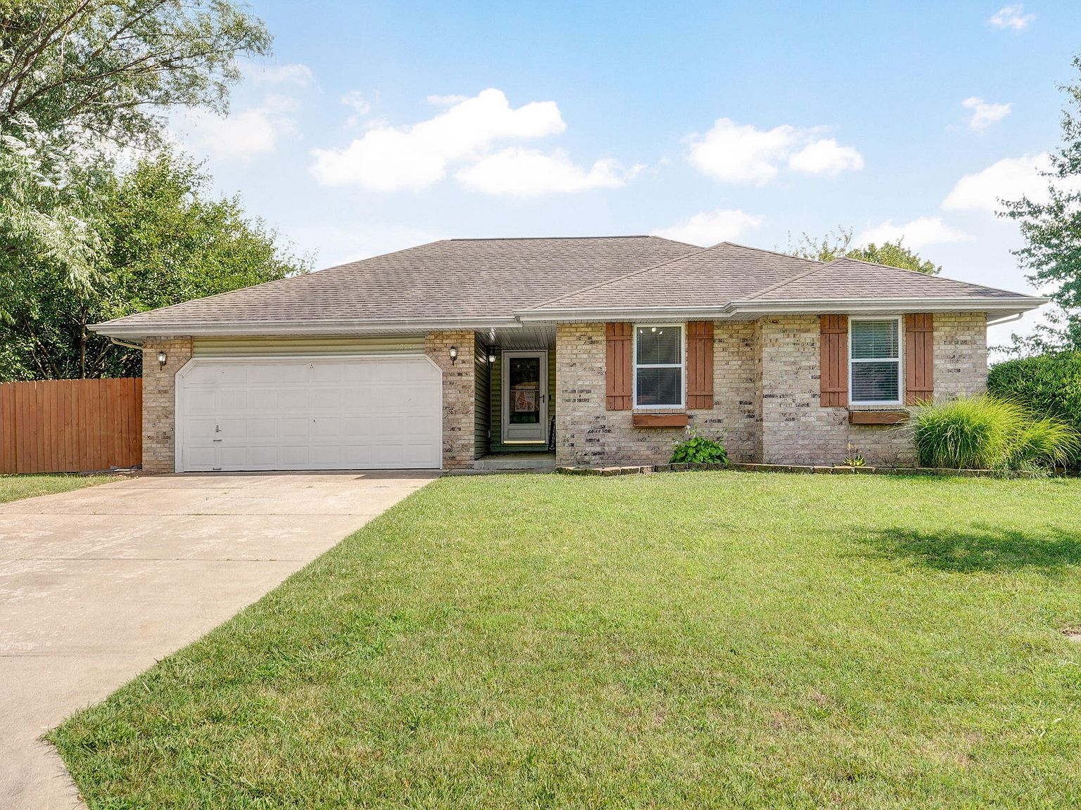 1204 N Golden Avenue, Springfield, MO 65802 | Zillow