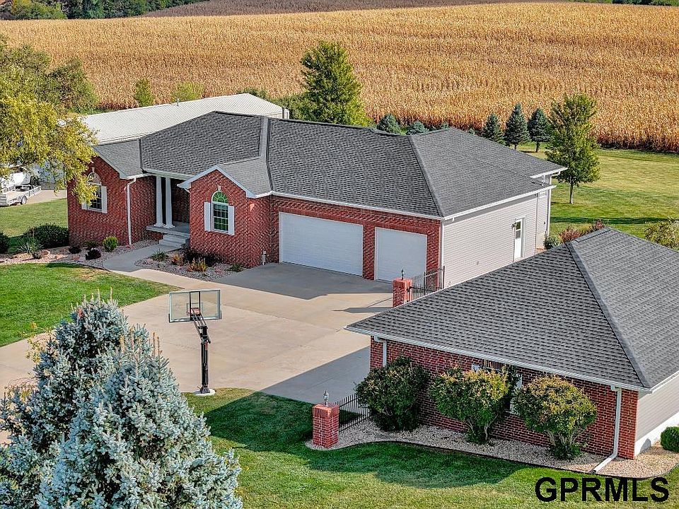 5616 I Rd, Nebraska City, NE 68410 | Zillow