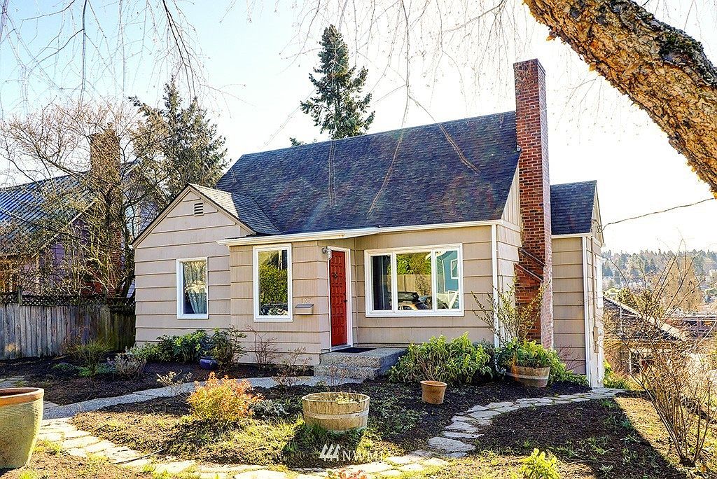 137 NW Bowdoin Pl #1, Seattle, WA 98107 | Zillow