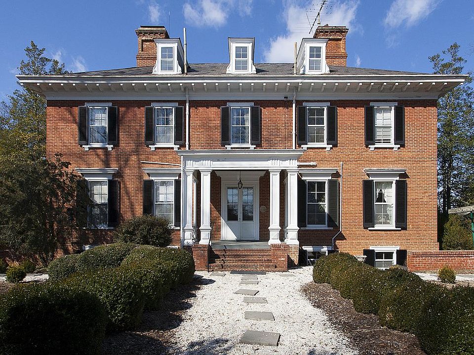 800 Cobham Park, Keswick, VA 22947 | Zillow