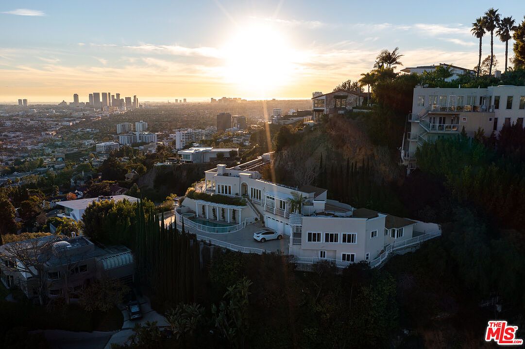 8527 Hedges Way, Los Angeles, CA 90069 | Zillow