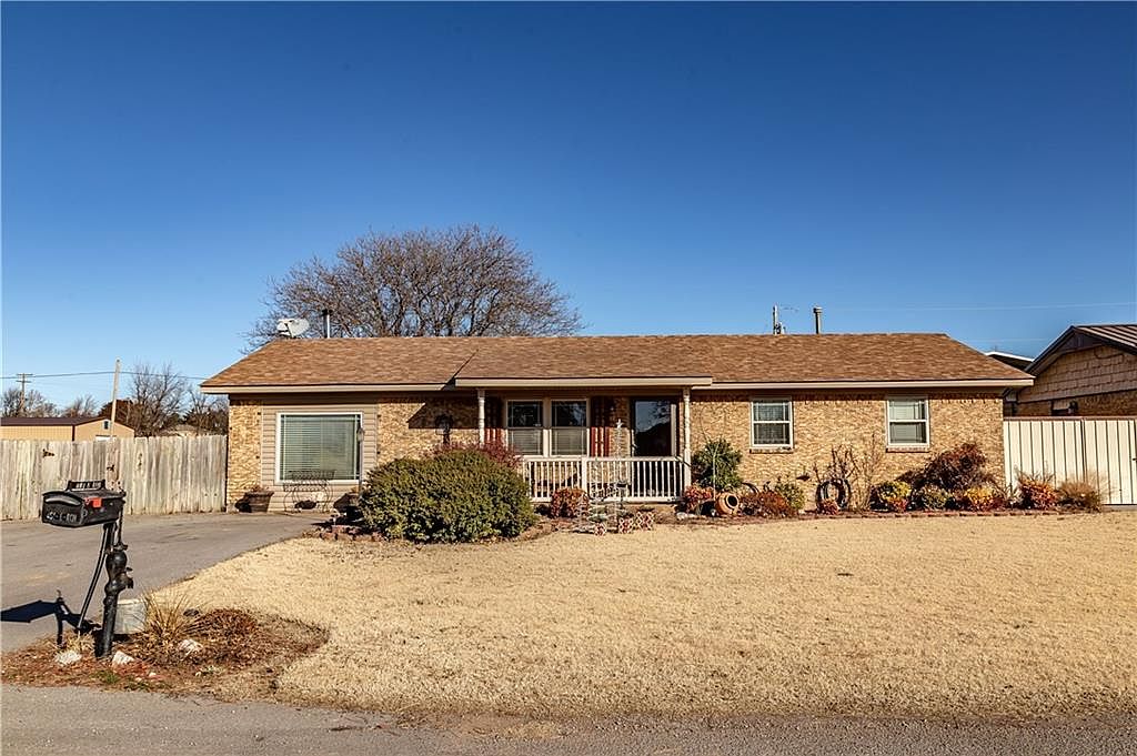 401 E Roh St, Thomas, OK 73669 | Zillow