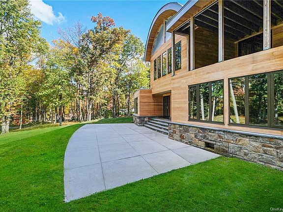 16 Col Sheldon Lane, Pound Ridge, NY 10576 | Zillow