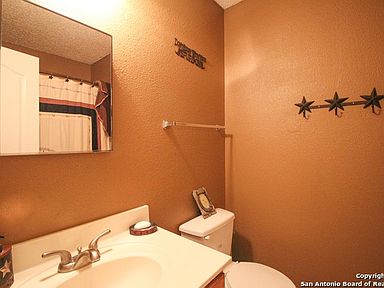 7084 Rimwood, Live Oak, TX 78233 | Zillow