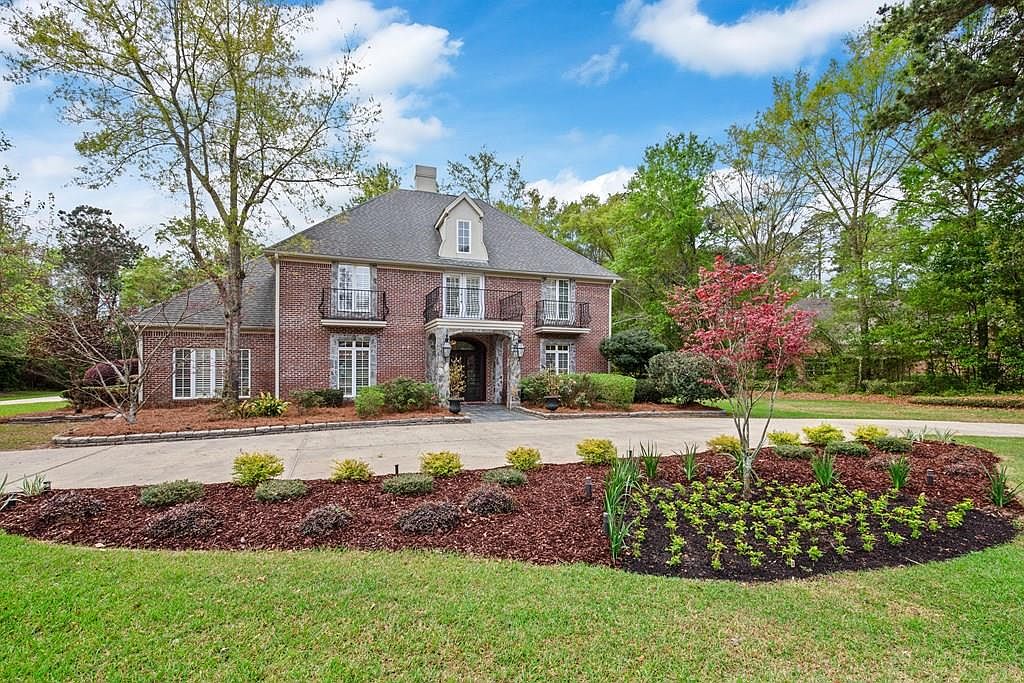 209 Ashborough Cir, Dothan, AL 36301 | Zillow