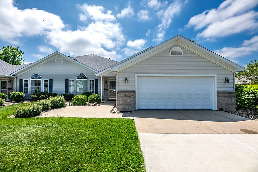 1308 Inglewood Cir #1308, Bloomington, IL 61704 | Zillow