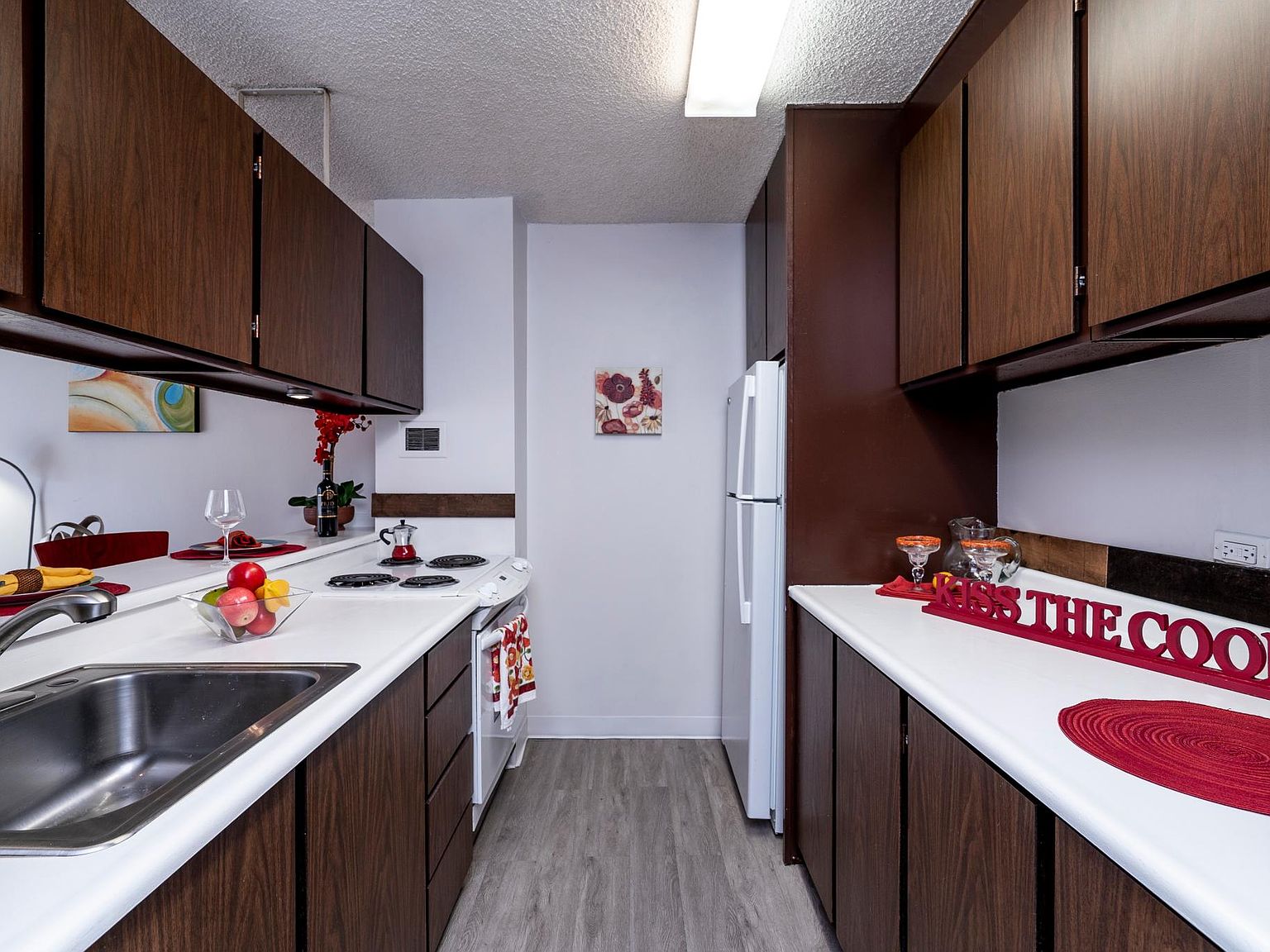 1050 Kinau St, Honolulu, HI 96814 | Zillow