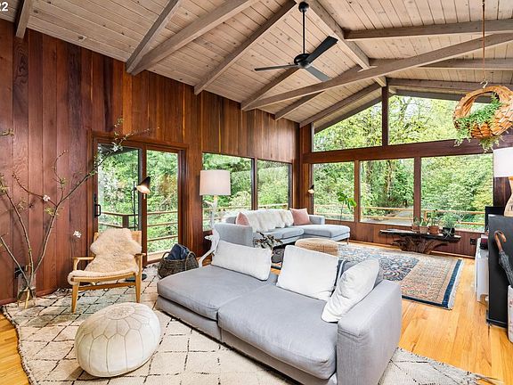 11005 SW 16th Dr, Portland, OR 97219 | Zillow