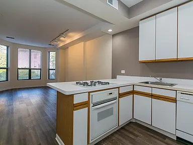 2258 CLARK - 2258 N Clark St Chicago IL | Zillow