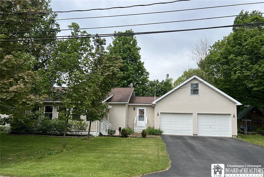 22 Sheldon St, Randolph, NY 14772 | Zillow